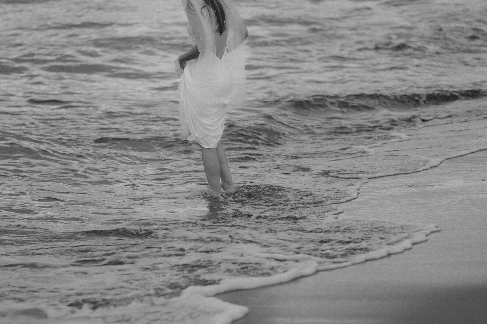 Danielle & Ray’s Beach & Cliffside Maui Elopement ...